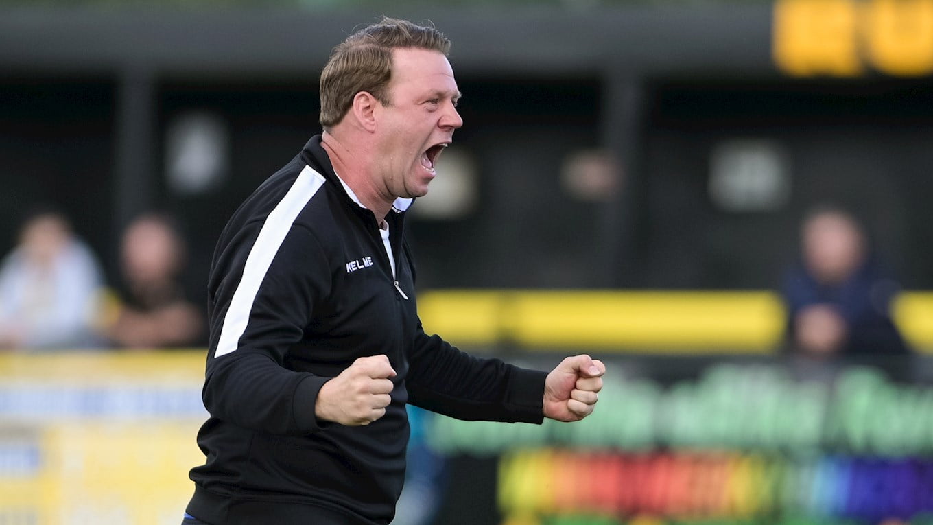 Jimmy Dean on winning the battle of both boxes | Scunthorpe United FC