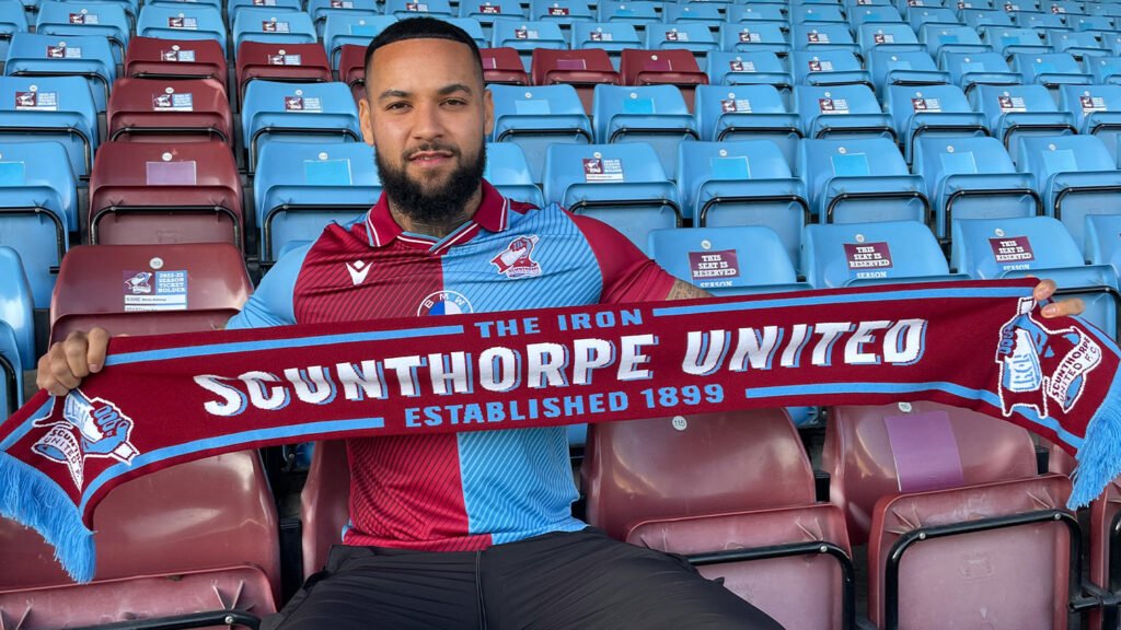 Iron complete Ben Richards-Everton loan signing | Scunthorpe United FC