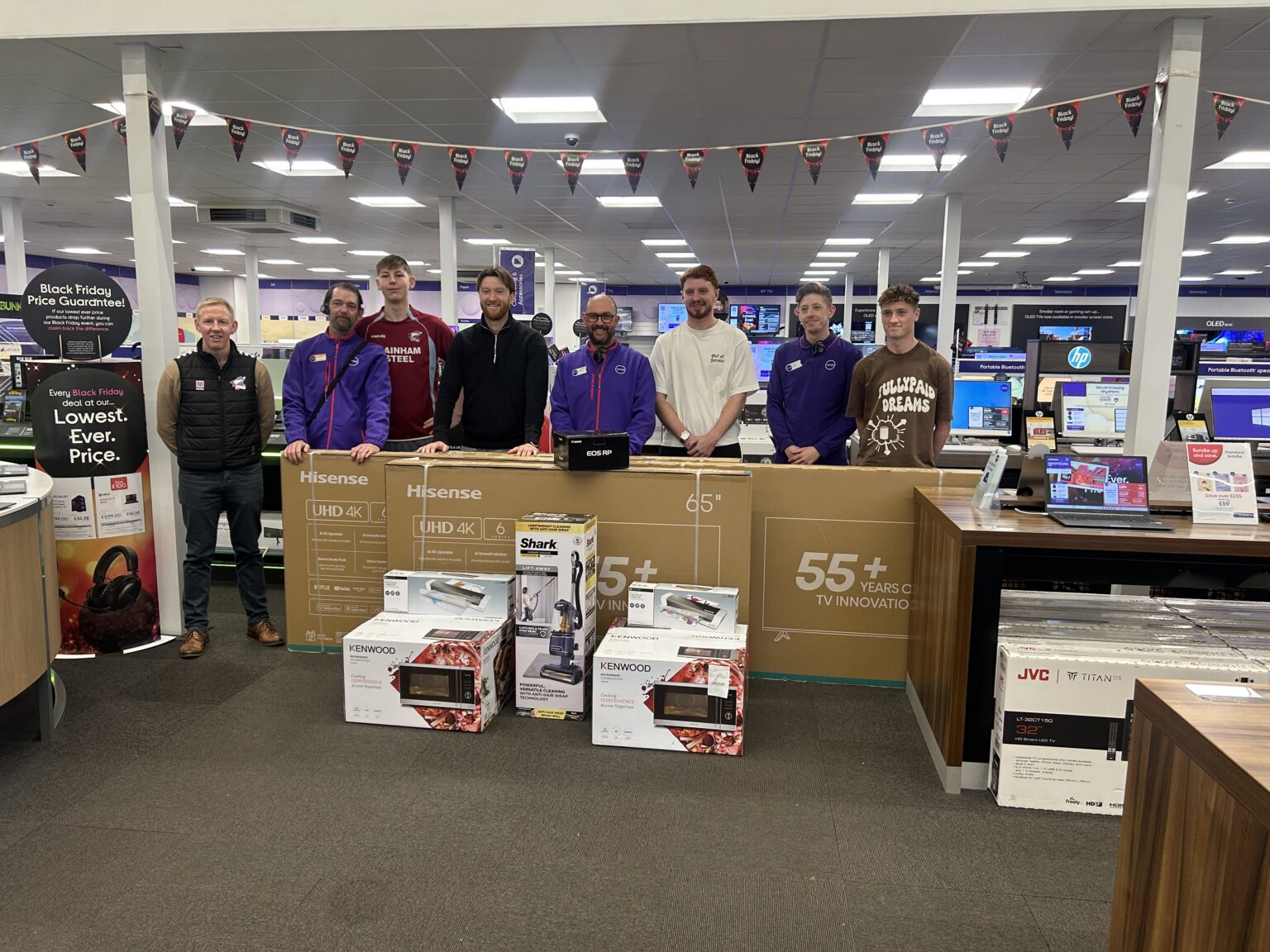 Iron continue to build partnership with local Currys store | Scunthorpe ...